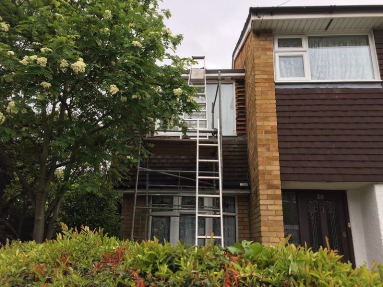 Hanging Tile Roofing - Vertical Wall Hanging Plain Tiles